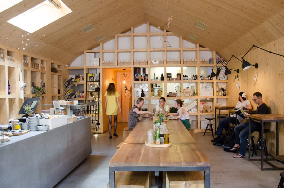 5 Reasons Tourists Visit Your Speciality Cafe - European Coffee Trip