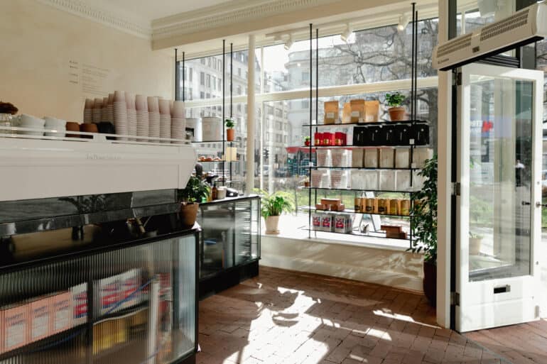 Rosslyn Coffee: Third time's a charm - the not-so-best-kept-secret of ...