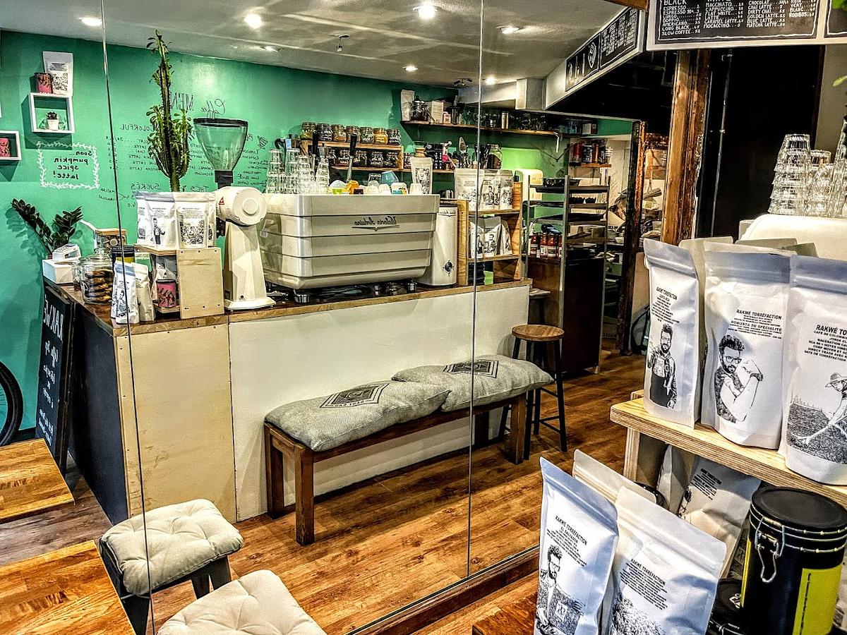 Rakwé Lafayette - Lyon, France | European Coffee Trip