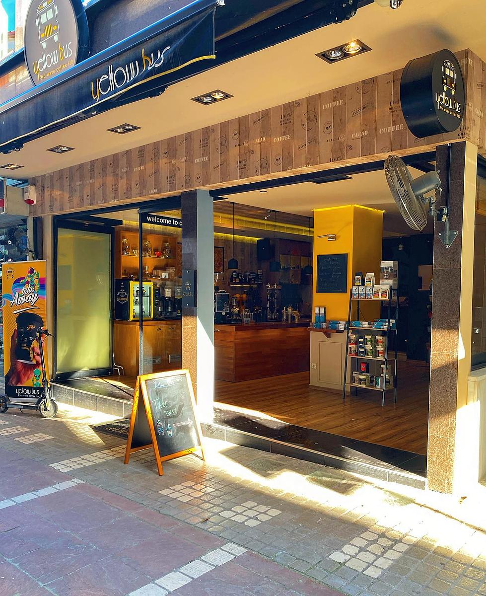 Yellow bus - Ioannina, Greece | European Coffee Trip