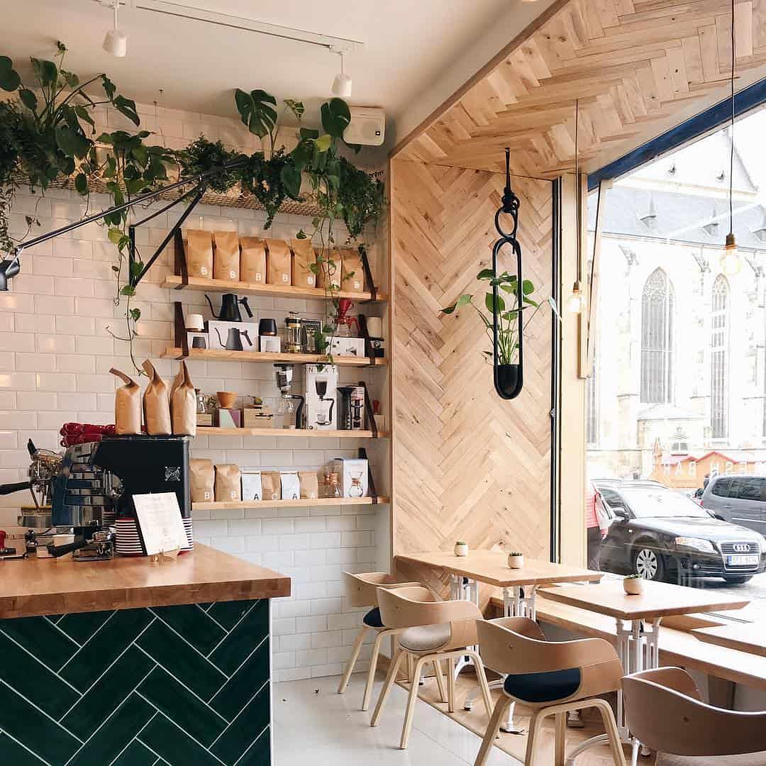 THE FRESH BAR - Pilsen, Czech Republic | European Coffee Trip