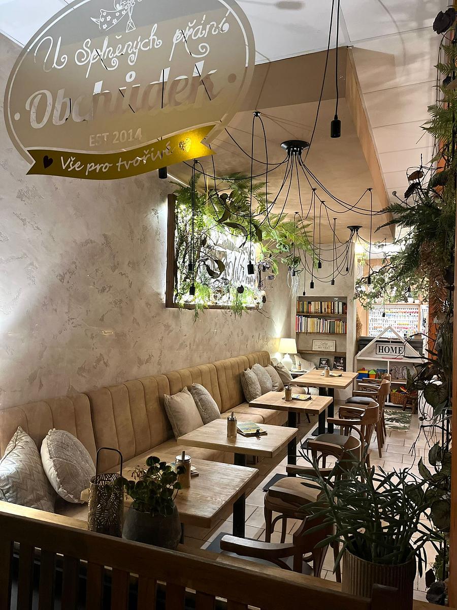 Kavárna Oldtimer - Kopřivnice, Czech Republic | European Coffee Trip