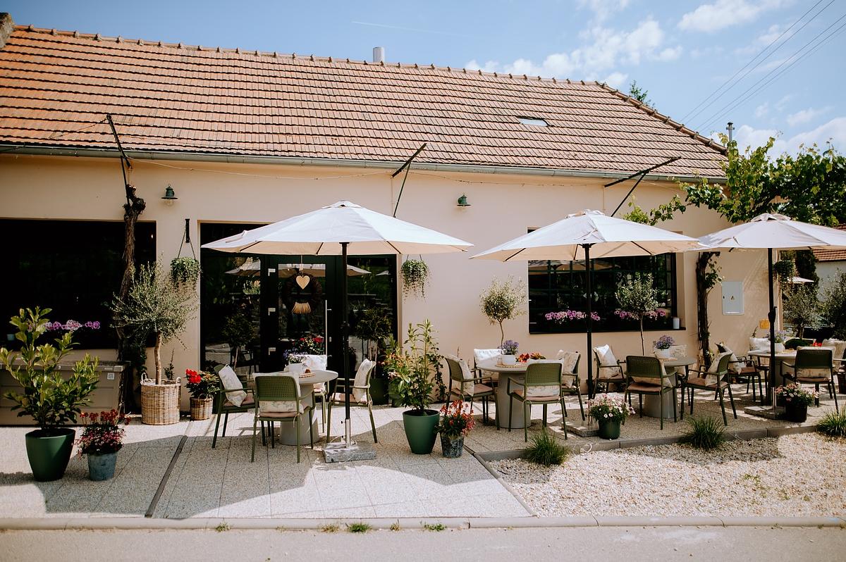 Kafe&Květina - Svatobořice, Czech Republic | European Coffee Trip