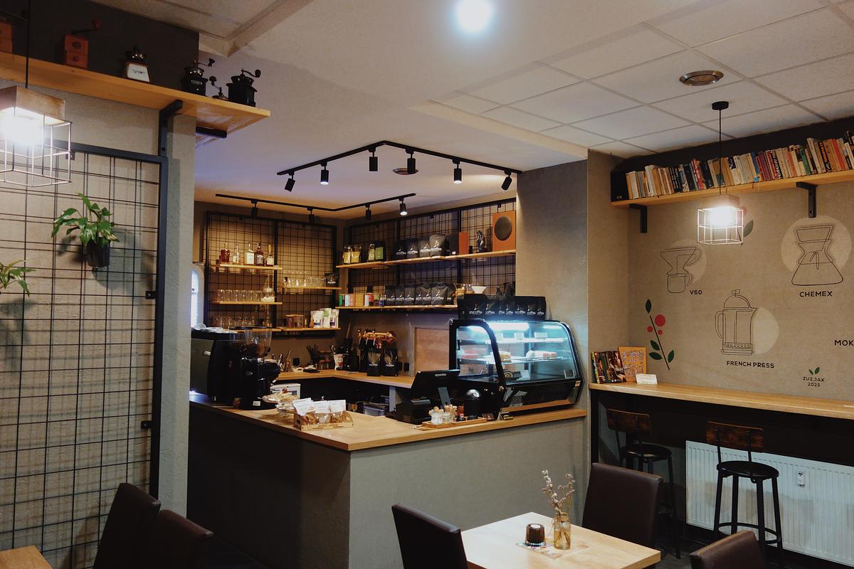 25COFFEE&roastery - Levice, Slovakia | European Coffee Trip