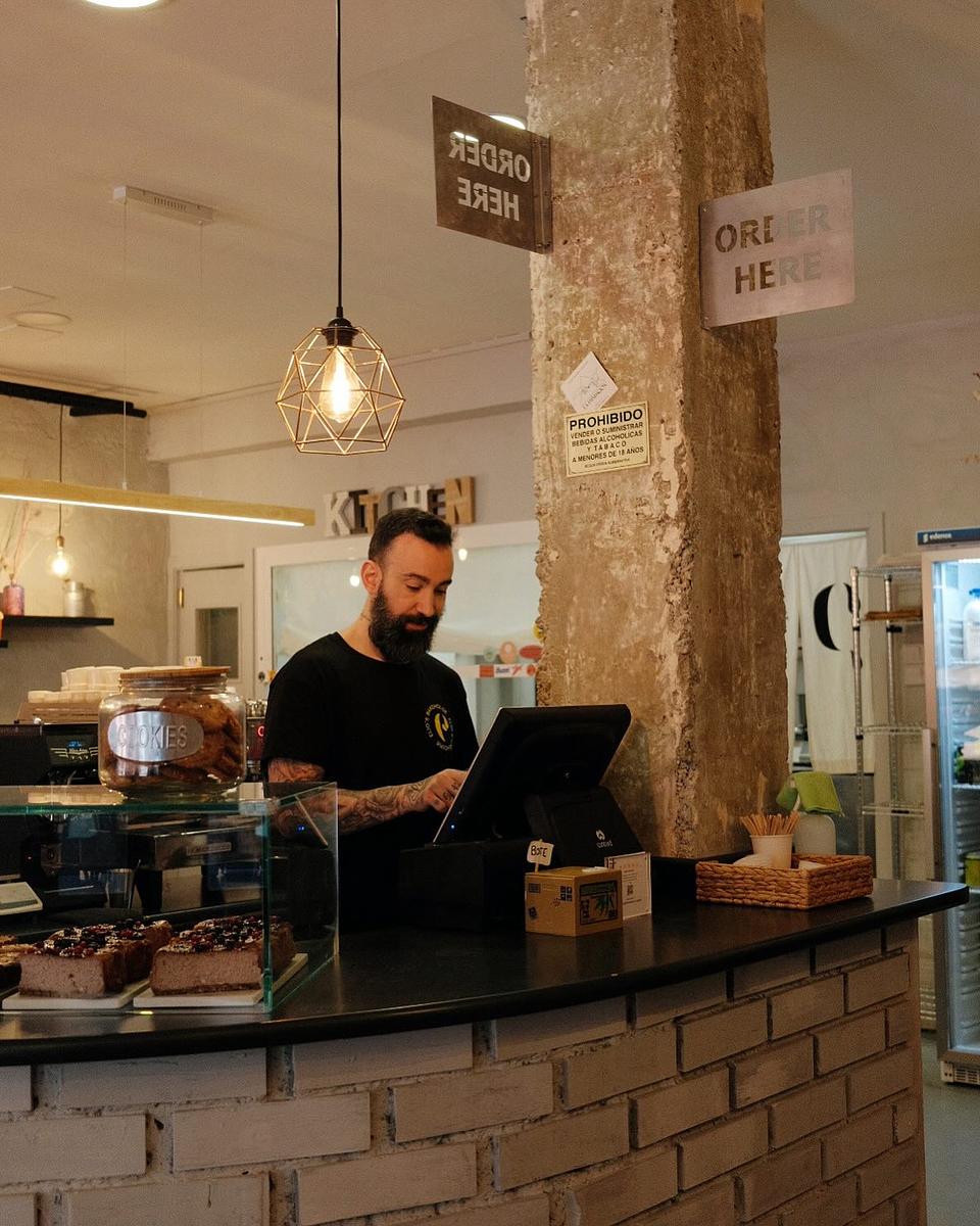 ELIO & COCO - Zaragoza, Spain | European Coffee Trip