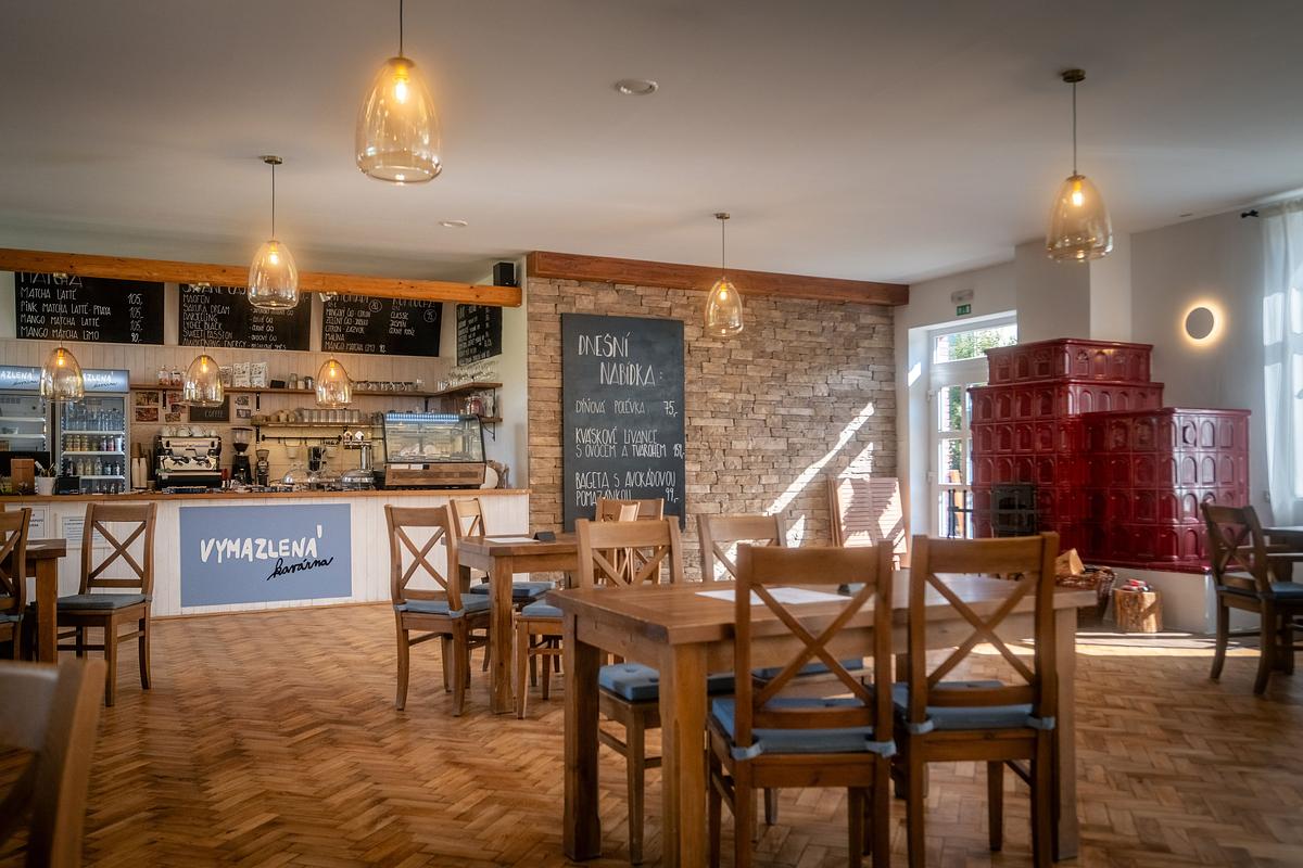 Vymazlená kavárna - Havlíčkův Brod, Czech Republic | European Coffee Trip