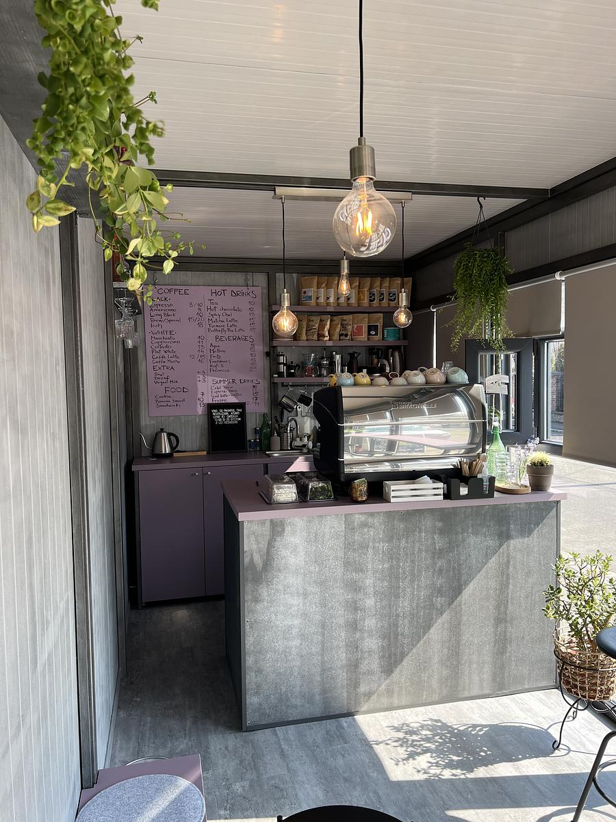 DIAD Coffee Shop - Ploiesti, Romania | European Coffee Trip