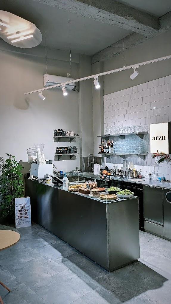 arzu - Bucharest, Romania | European Coffee Trip