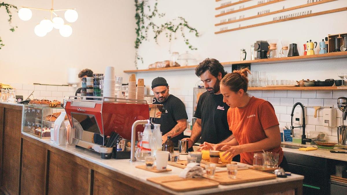 Simona | European Coffee Trip