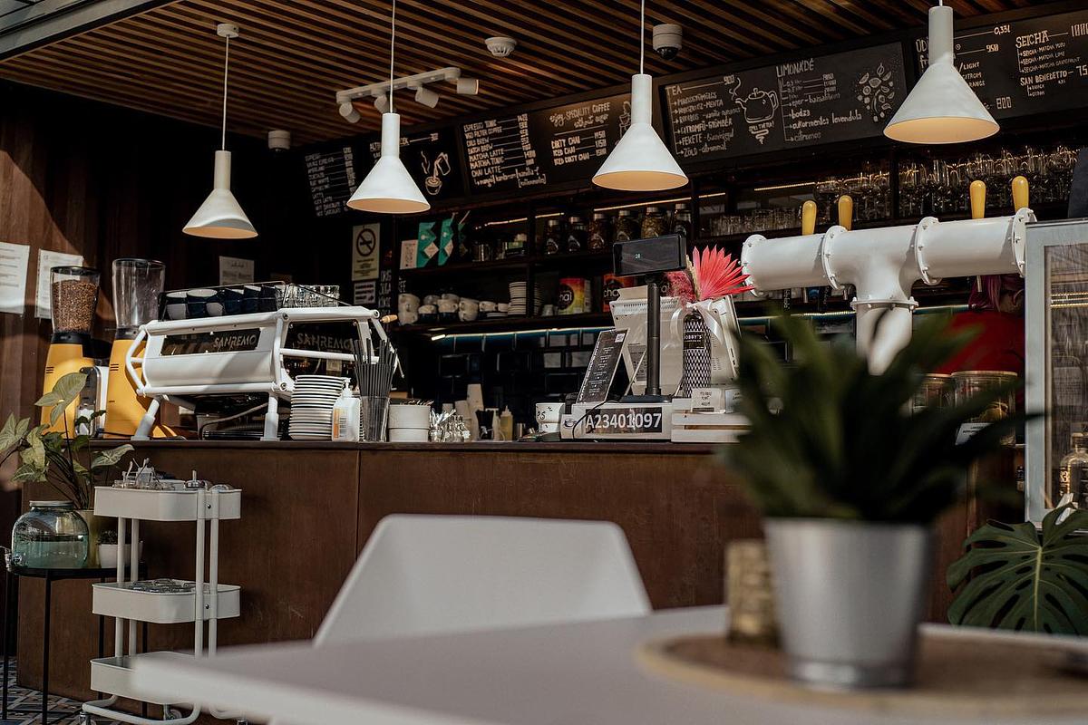 Uni by The Rusty Coffee - Györ, Hungary | European Coffee Trip