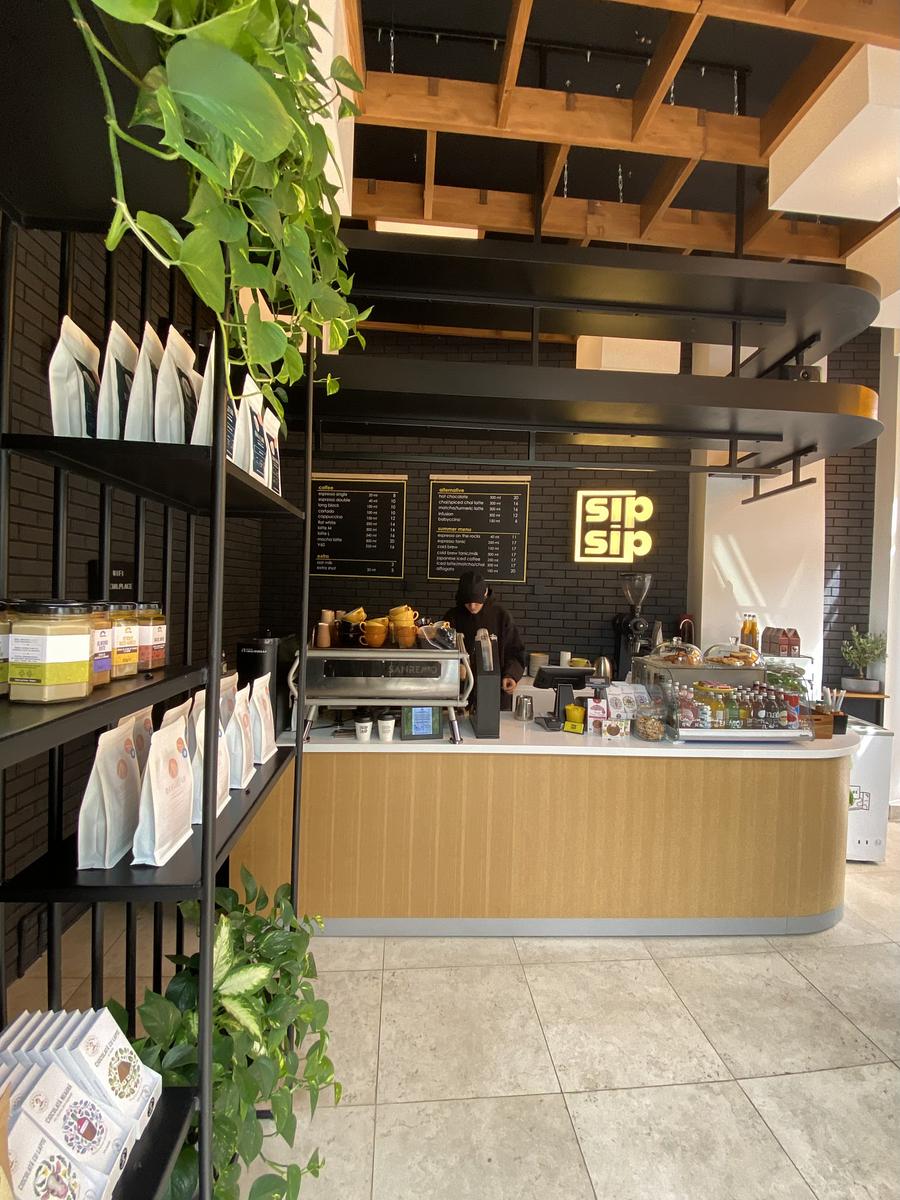 Sip sip specialty coffee - Bucharest, Romania | European Coffee Trip